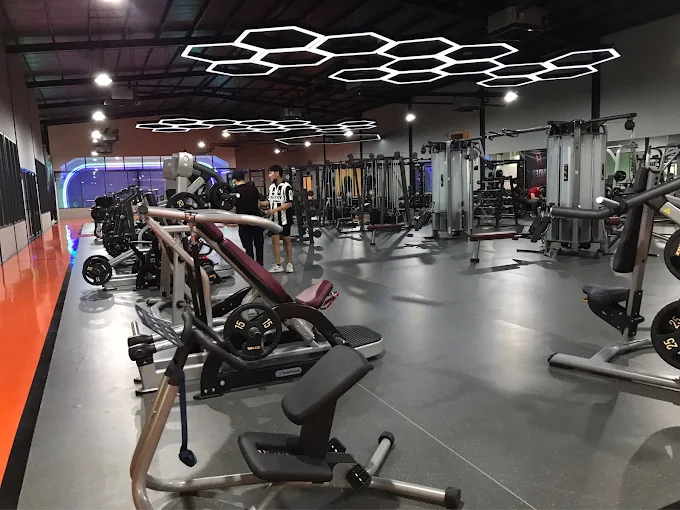 Happy Gym Beyond – ฟิตเนสครบวงจร